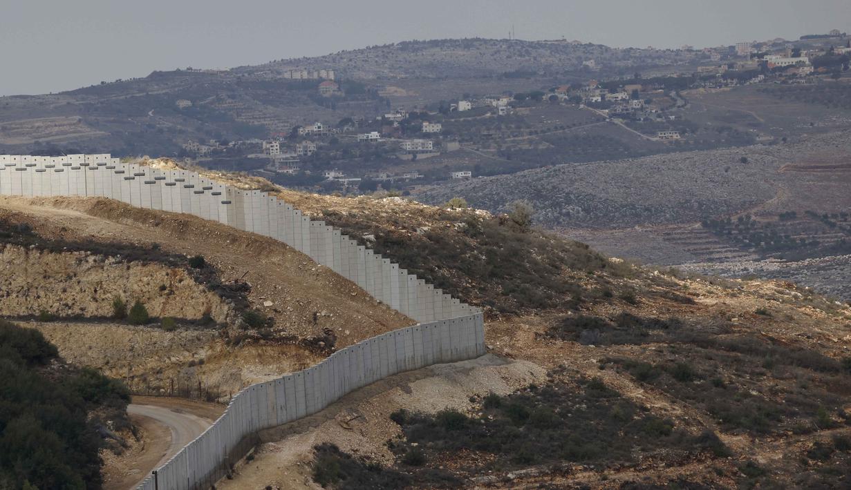 Picu Ketegangan Baru, Israel Bangun Tembok Perbatasan dengan Lebanon