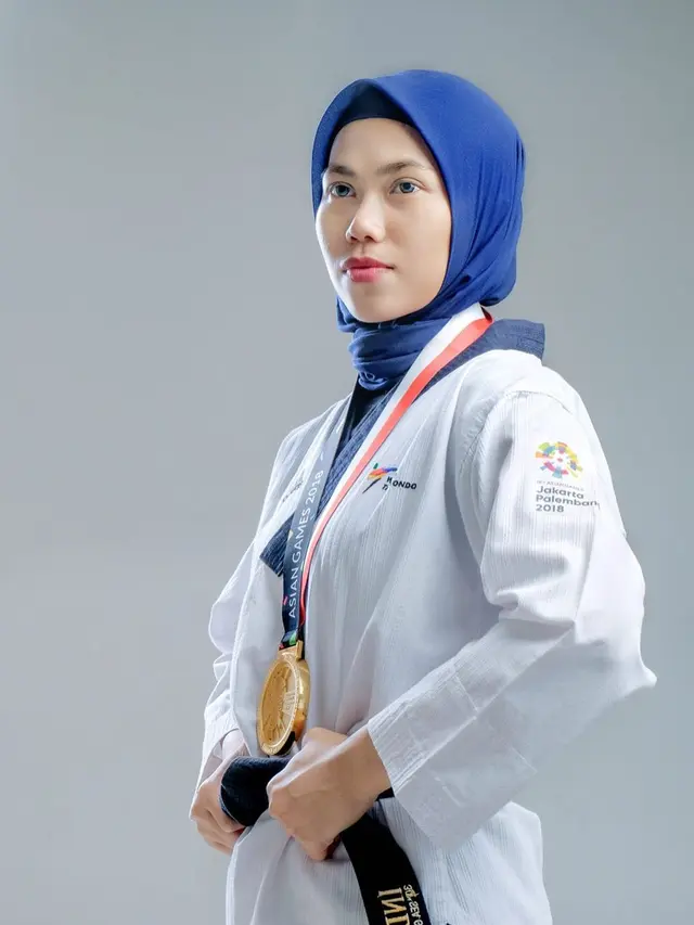 Suka Duka Defia Rosmaniar Sebagai Atlet Taekwondo Berhijab - Lifestyle Liputan6.com