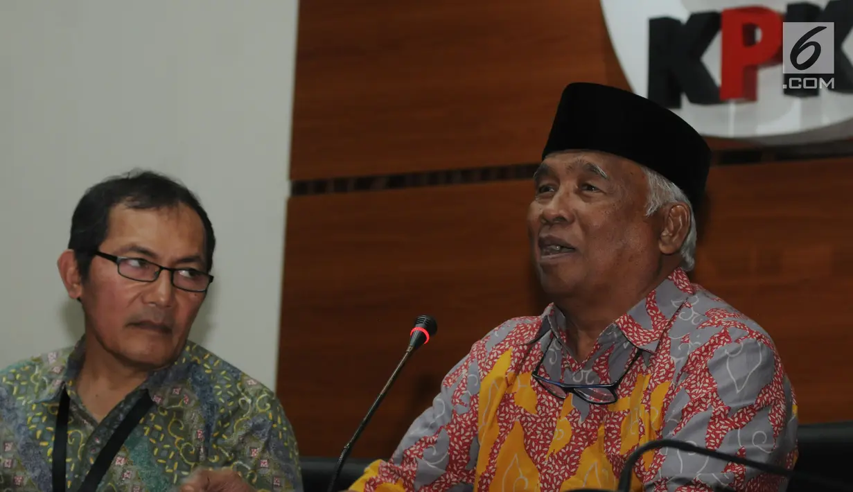FOTO: KPK Beri Keterangan Terkait Penyerahan Diri Eddy Sindoro - Foto ...
