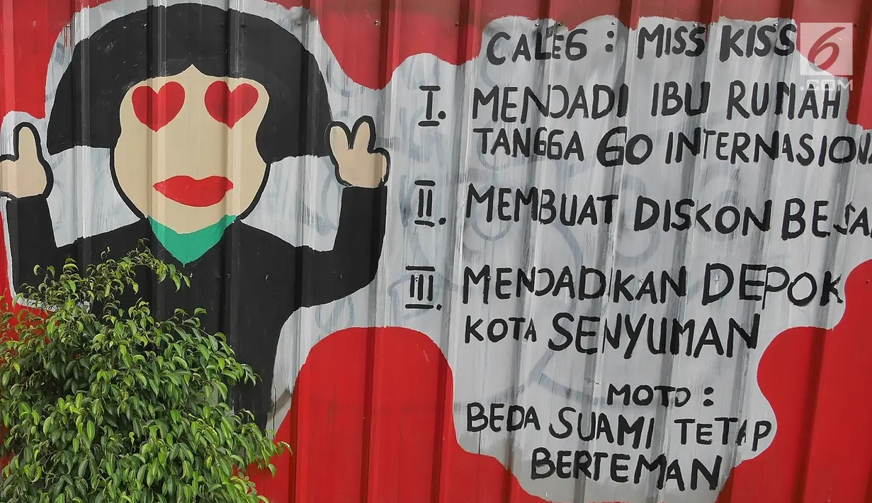 FOTO: Lewat Mural, Warga Depok Serukan Pemilu Damai - Foto Liputan6.com