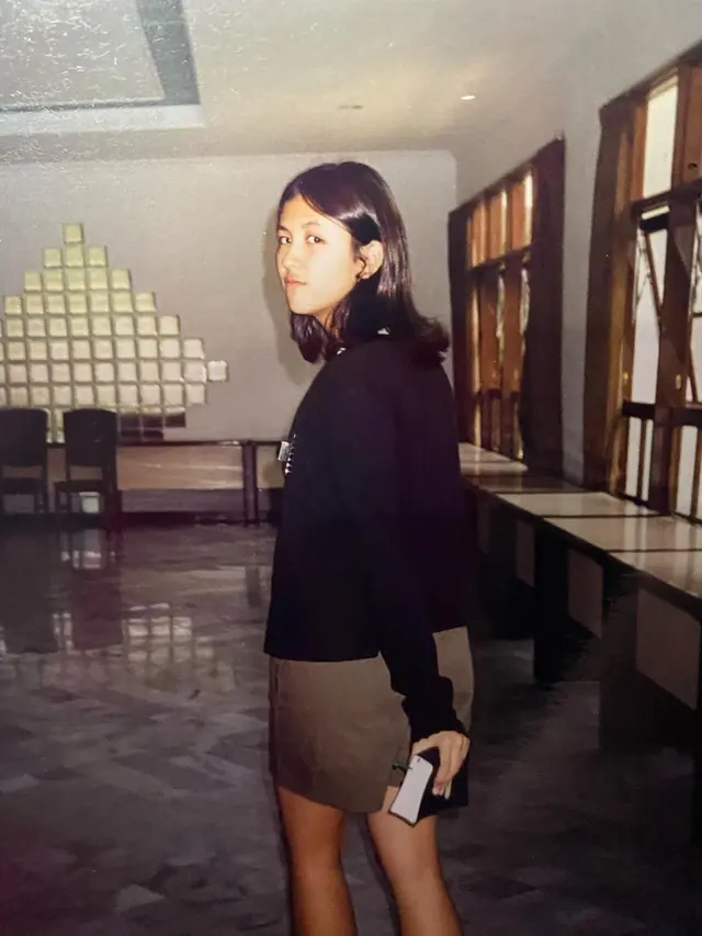 Lakukan '20 Years Challenge' Ini 6 Potret Masa Remaja Sharena Gunawan ...