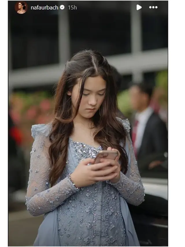 6 Potret Mikhaela Lee Temani Nafa Urbach di Pelantikan Anggota DPR RI, Curi Perhatian - Hot ...