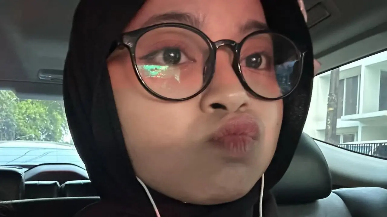 Profil Kesya Tamara, Putri Master Limbad yang Berparas Jelita dan Punya Segudang Bakat - Hot ...