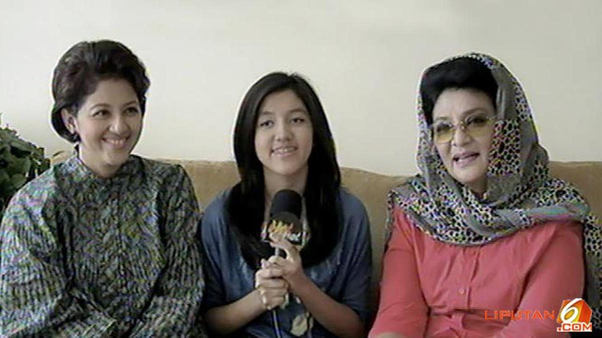 Darah Seni Ify Blink Ternyata dari Nenek