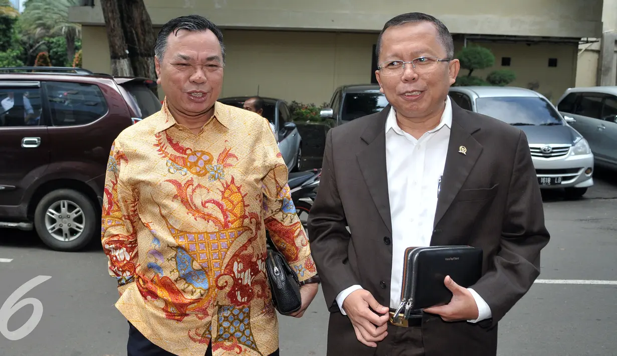 Resmi Ditahan, Ketua Fraksi PPP Jenguk Ivan Haz di Polda Metro Jaya ...