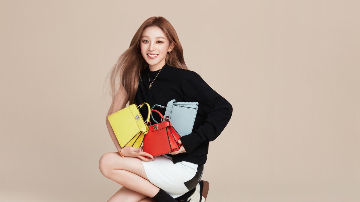 FENDI Umumkan Song Yuqi sebagai China Brand Ambassador yang Baru ...