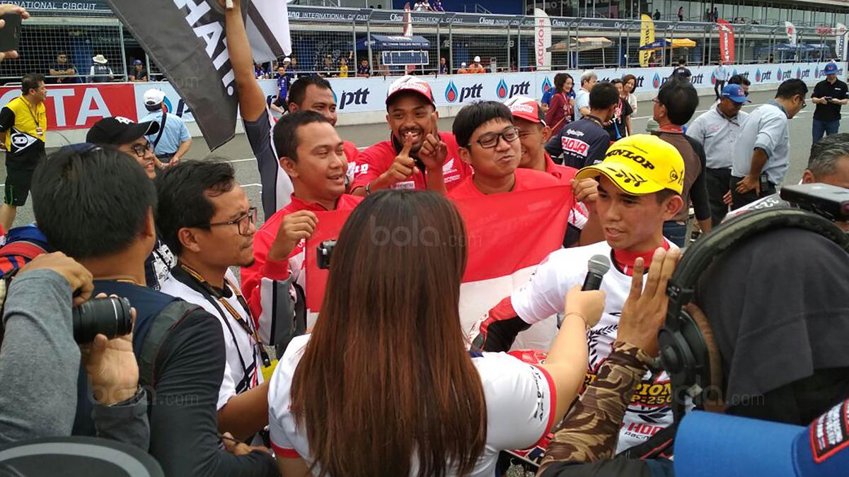 Juarai ARRC 2017, Gerry Salim Dapat Selamat dari Rio Haryanto - Ragam Bola.com