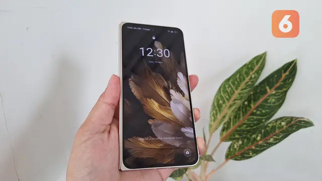 Unboxing dan Kesan Pertama Menggenggam Oppo Find N3: Premium, Cantik, dan Solid - Tekno Liputan6.com