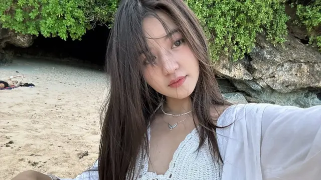 7 Potret Vonny Felicia alias Vonzy Berbalut Outfit Putih, YouTuber ...