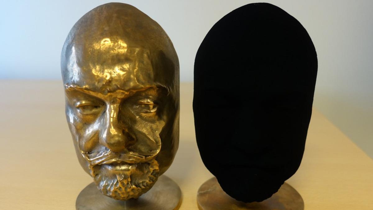 Bukan Editan, Ini Zat Paling Hitam di Dunia