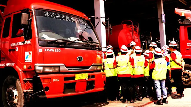 3 Fakta Menarik Mobil Tangki Pertamina Ini Wajib Kamu Ketahui ...