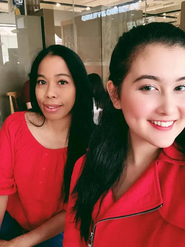 7 Potret Jadul Kebersamaan Talitha Curtis dan Ibunda, Penampilannya ...