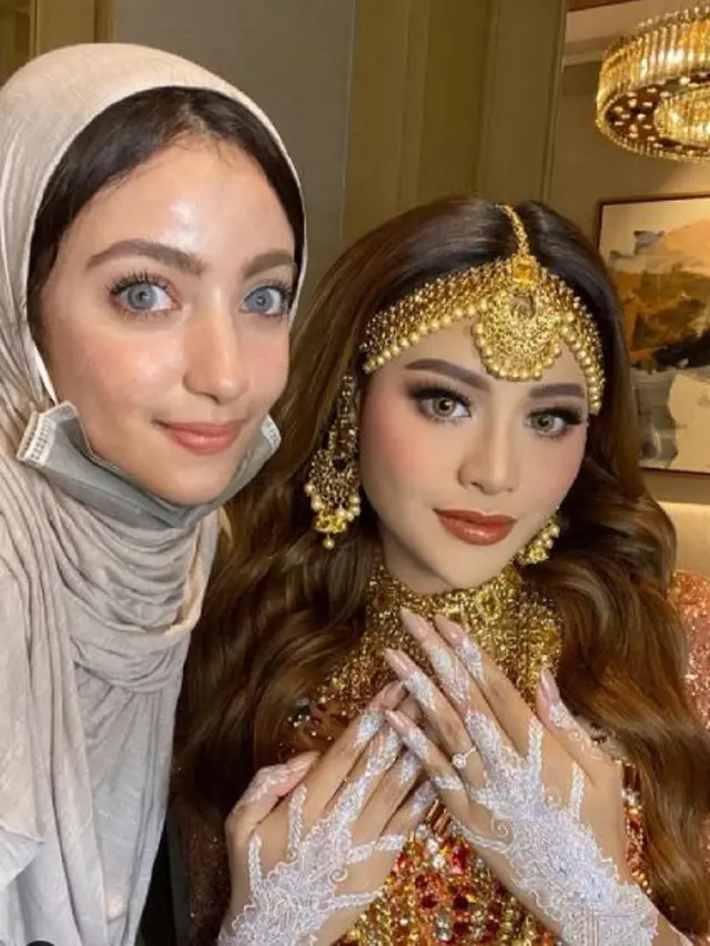 Pengakuan Pembuat Tato Hena Putih yang Hiasi Tangan Aurel Hermansyah ...