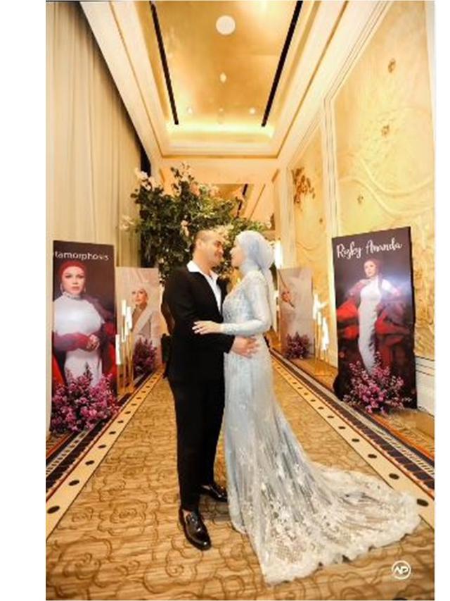 Dikenal Pasangan Bucin, Ini 6 Potret Kenangan Mesra Venna Melinda dan Ferry Irawan