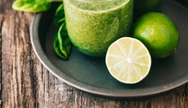 Mengapa Hidung Meler Saat Makan Panas atau Pedas? - Health Liputan6.com