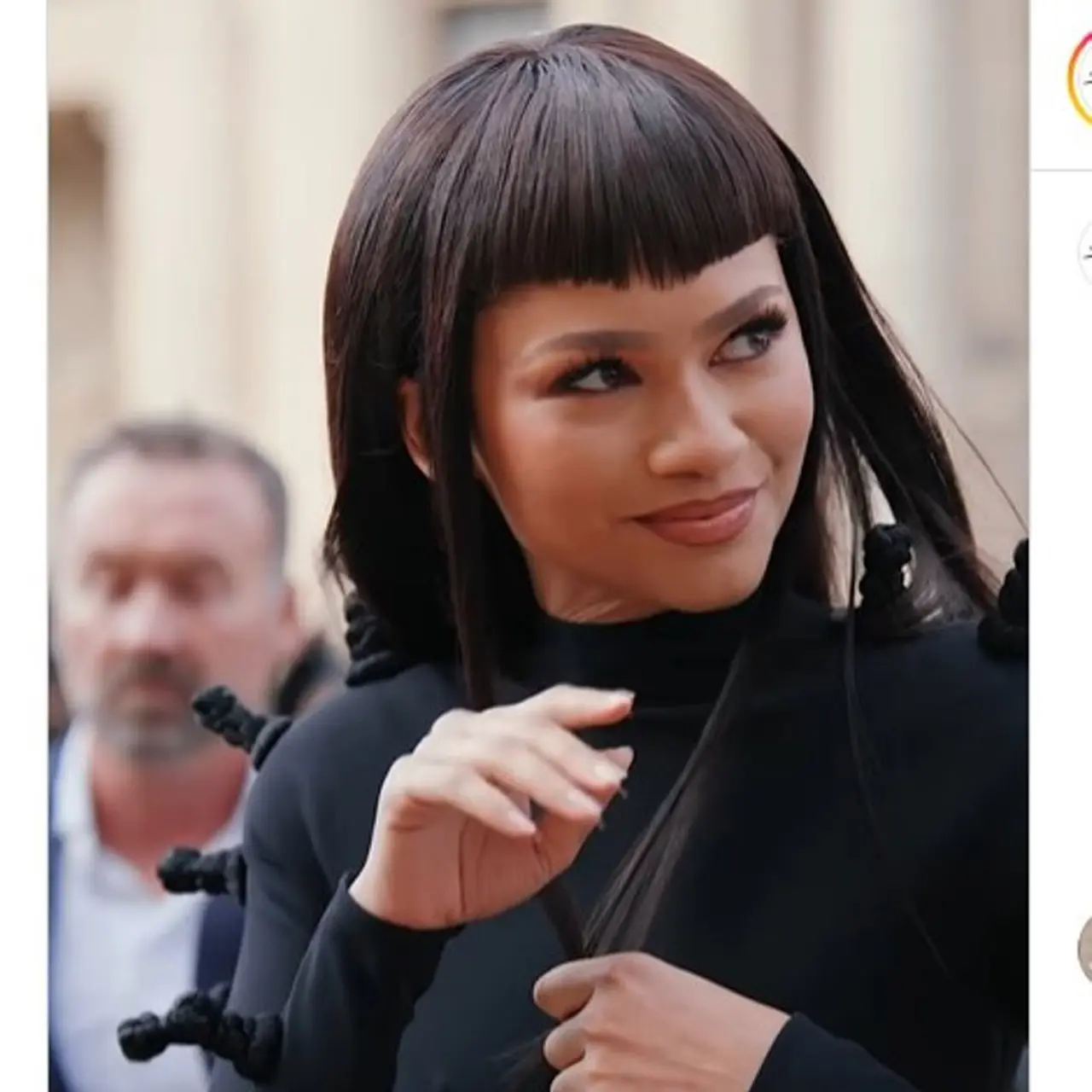 Zendaya Pamer Gaya Rambut Terbaru dan Gaun Hitam yang Terinspirasi ...