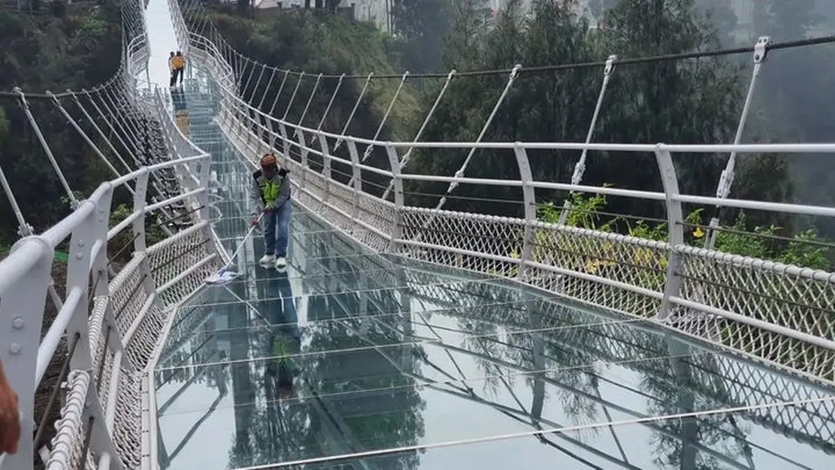Berita Jembatan kaca Seruni Poin Hari Ini - Kabar Terbaru Terkini ...