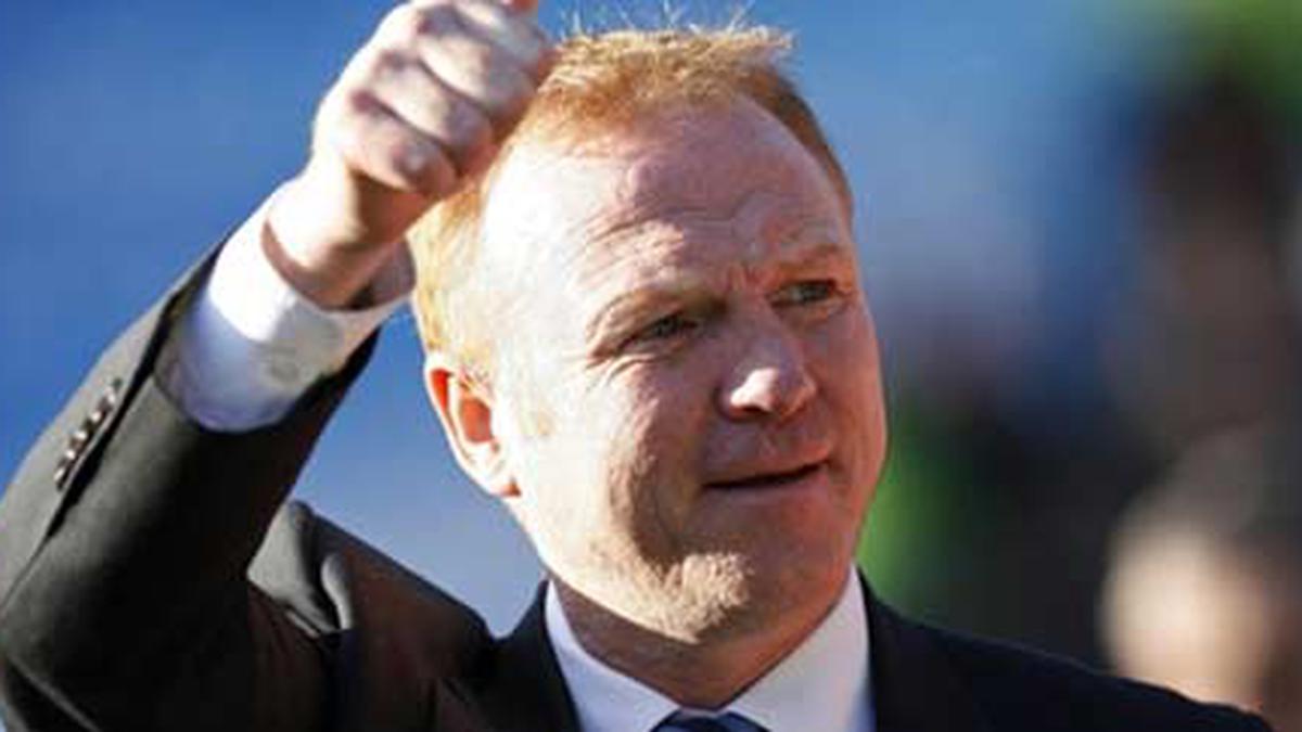 Deal Kontrak Baru McLeish Dipercepat