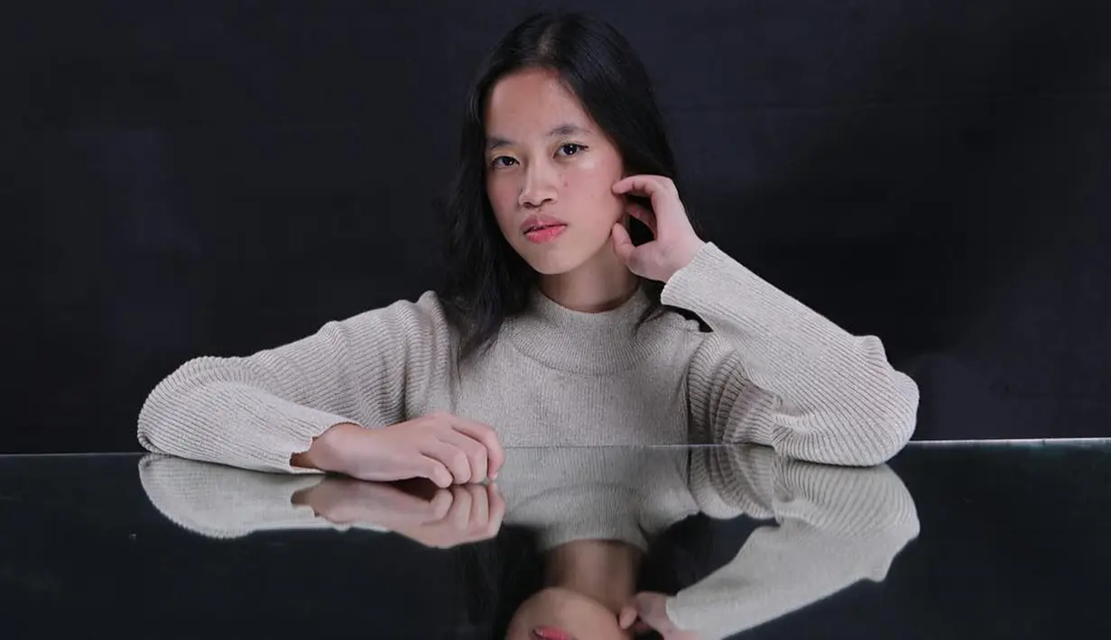 FOTO: Pesona Claudia Emmanuela, Gadis Indonesia yang Juarai The Voice ...