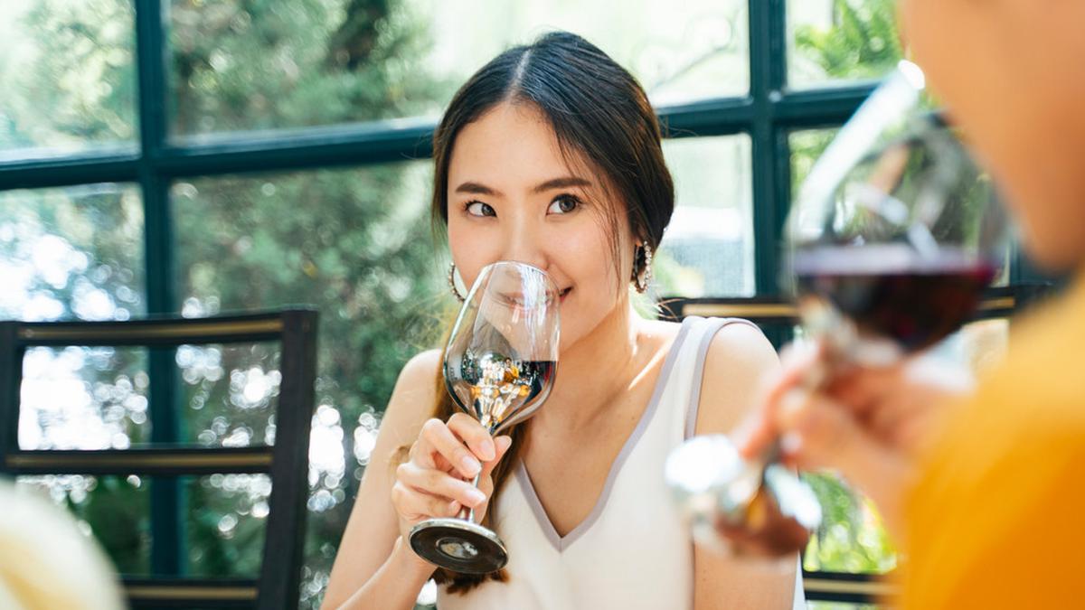 Mengenal Triangle Method, Trik Flirting Gebetan yang Elegan