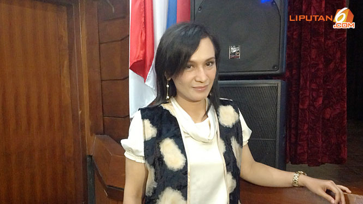 Takut Main Film, Anna Tarigan Perbanyak Salat - ShowBiz Liputan6.com