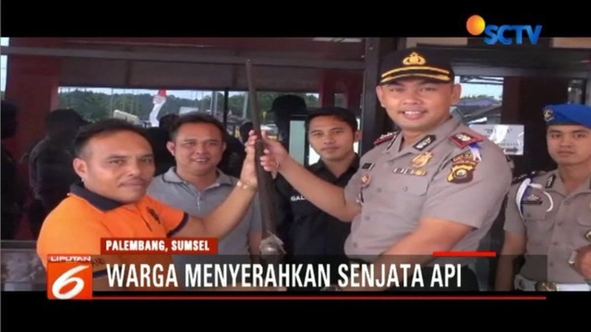 Sukarela, Warga Serahkan Senjata Api Rakitan ke Polisi - News Liputan6.com