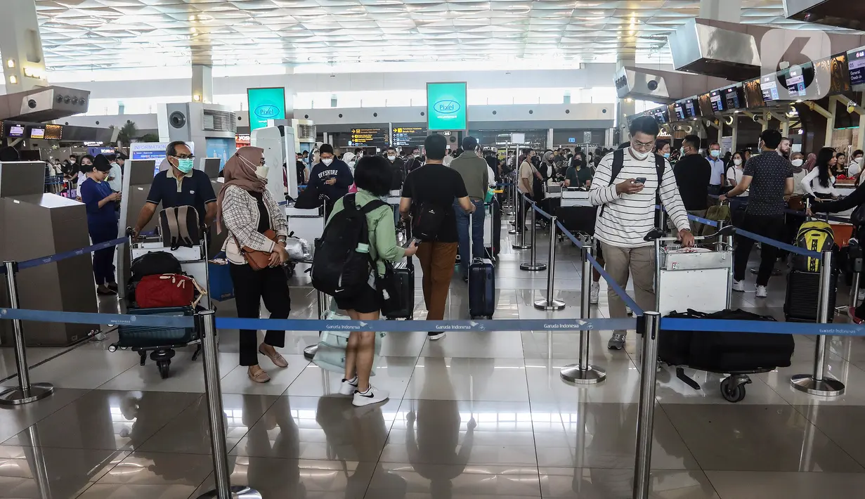 Puncak Arus Mudik, 146 Ribu Penumpang Diprediksi Terbang dari Bandara Soekarno Hatta - Foto ...