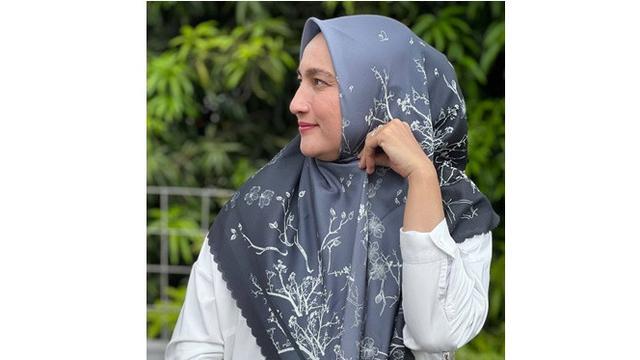 Berhijab Sejak 2019, Ini 6 Potret Terbaru Sarah Amalia Mantan Istri ...