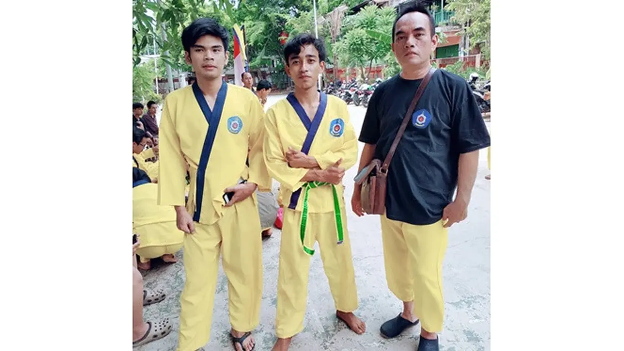 Masih Ingat Ojan 'Tatap Mata Saya'? Ini 5 Potret Terbarunya yang Bikin ...