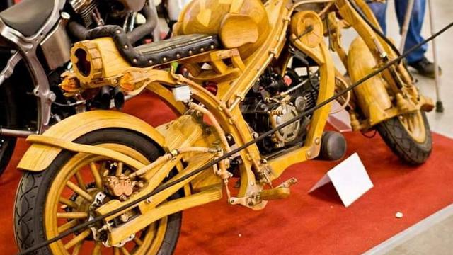 7 Potret Nyeleneh Modifikasi Sepeda Motor dengan Kayu Ini Bikin Geleng ...