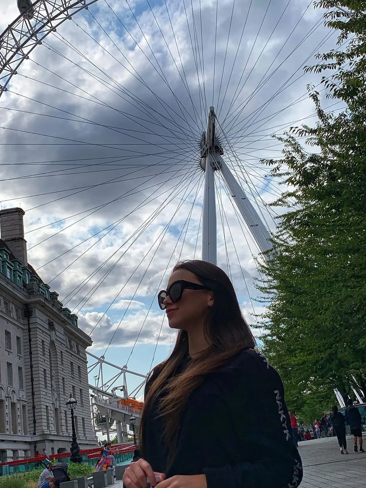 6 Potret Fernanda Queiroz, Model yang Diputusin Bintang Manchester City ...