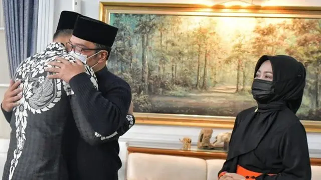AHY Doakan Kepergian Emmeril Kahn Mumtadz, Beri Pelukan Erat ke Ridwan ...