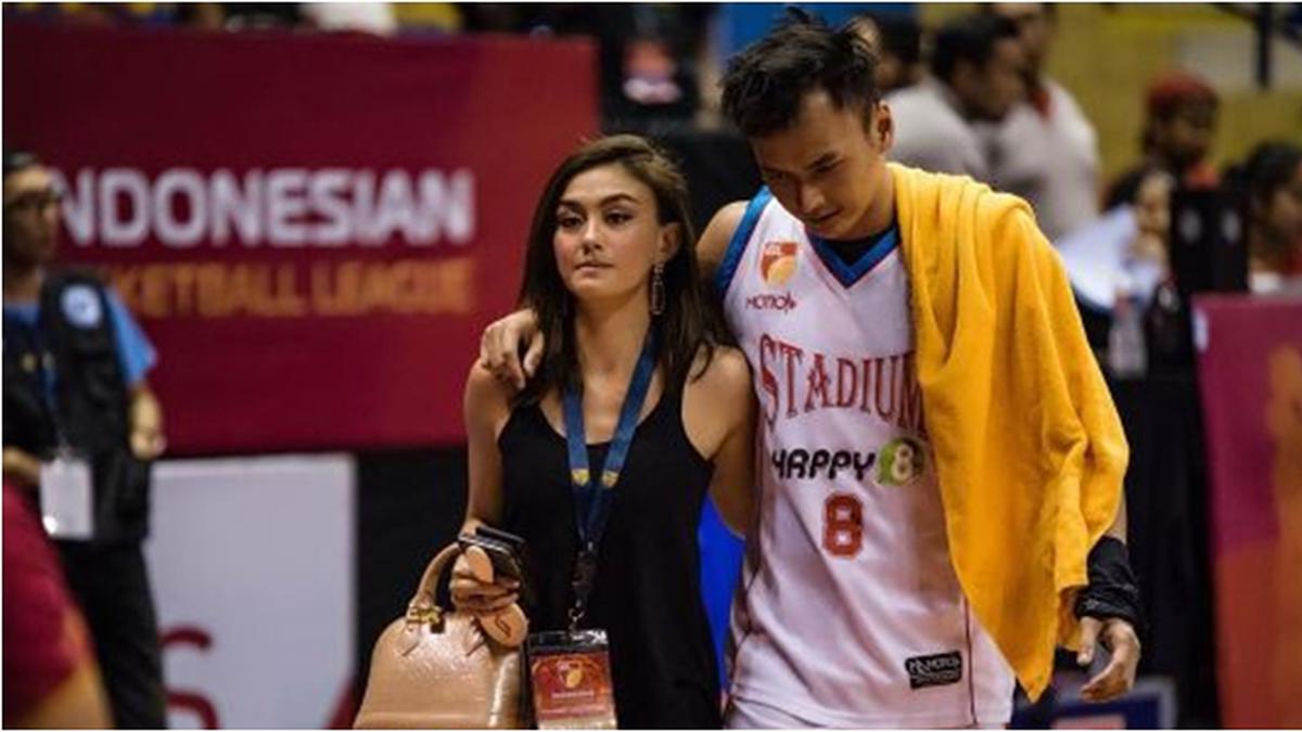 Dikabarkan Putus, Agnes Monica Makin Mesra dengan Wijaya Saputra ...