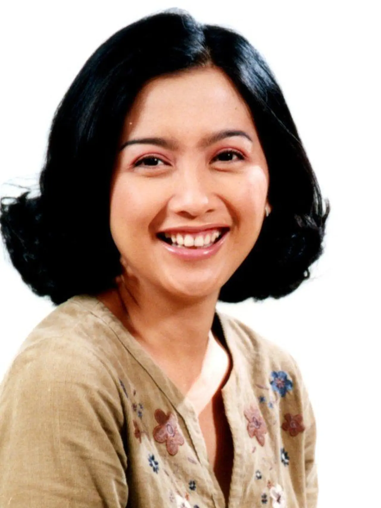 8 Potret Transformasi Desy Ratnasari yang Kini Sudah Berusia 50 Tahun ...