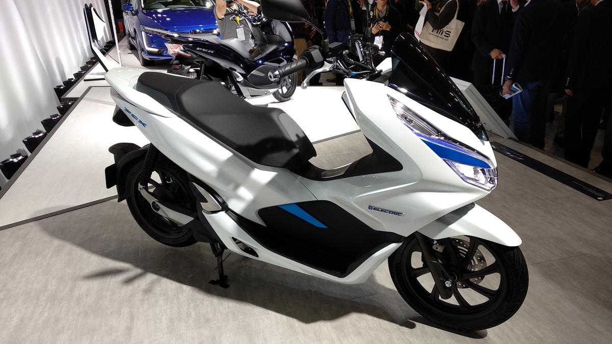 Honda PCX Listrik dan Hybrid Pamer Diri - Otomotif Liputan6.com