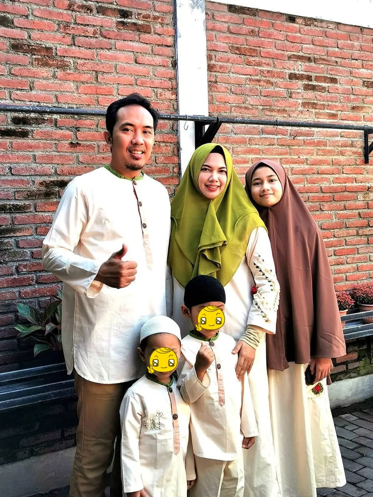 6 Potret Ghea Astrid Mantan Istri Pertama Ifan Seventeen, Bahagia Bareng Keluarga - Hot Liputan6.com