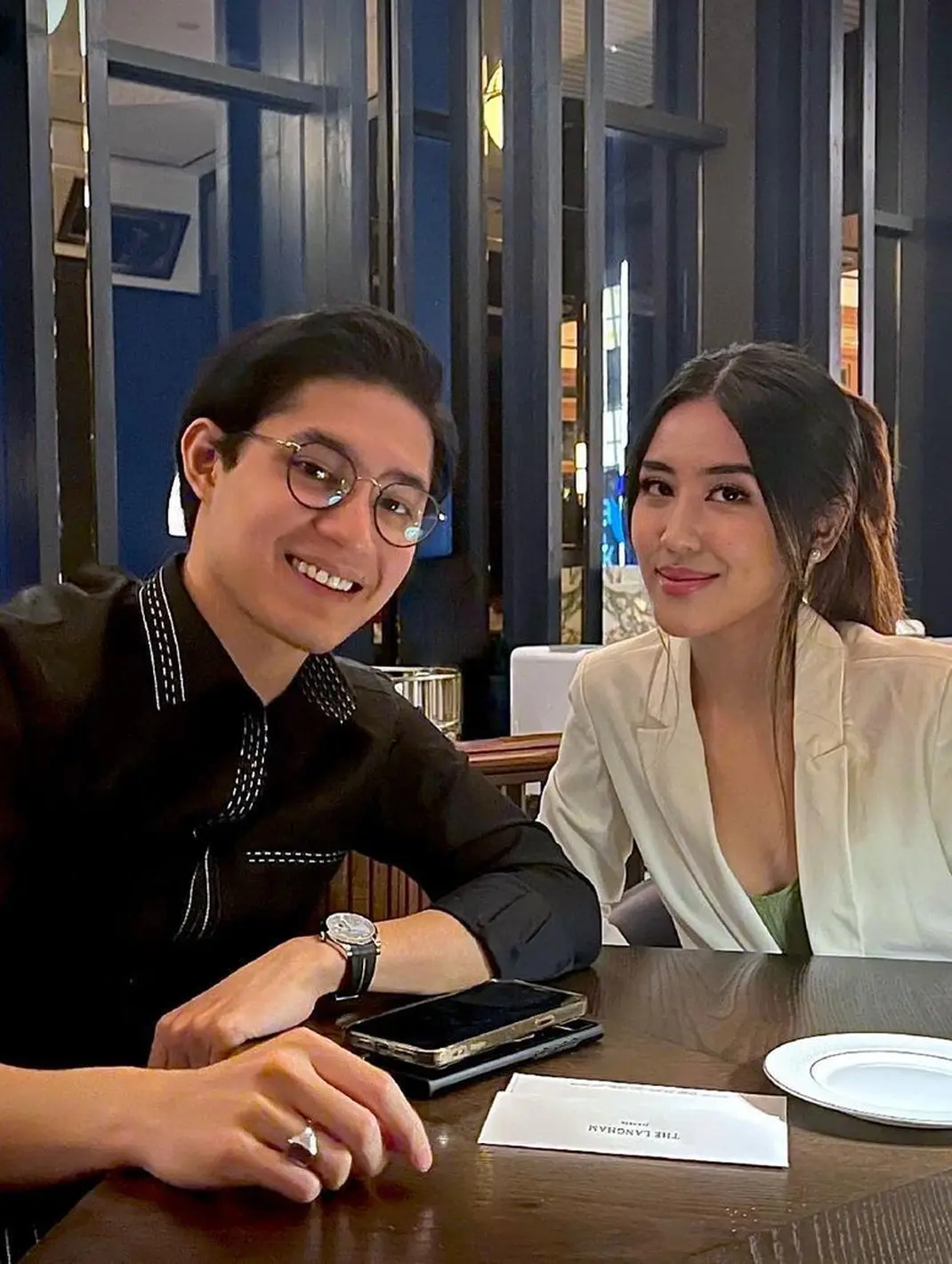 Genap 24 Tahun, Potret Kemesraan Teuku Rasya dengan Cleantha Islan - Photo Fimela.com