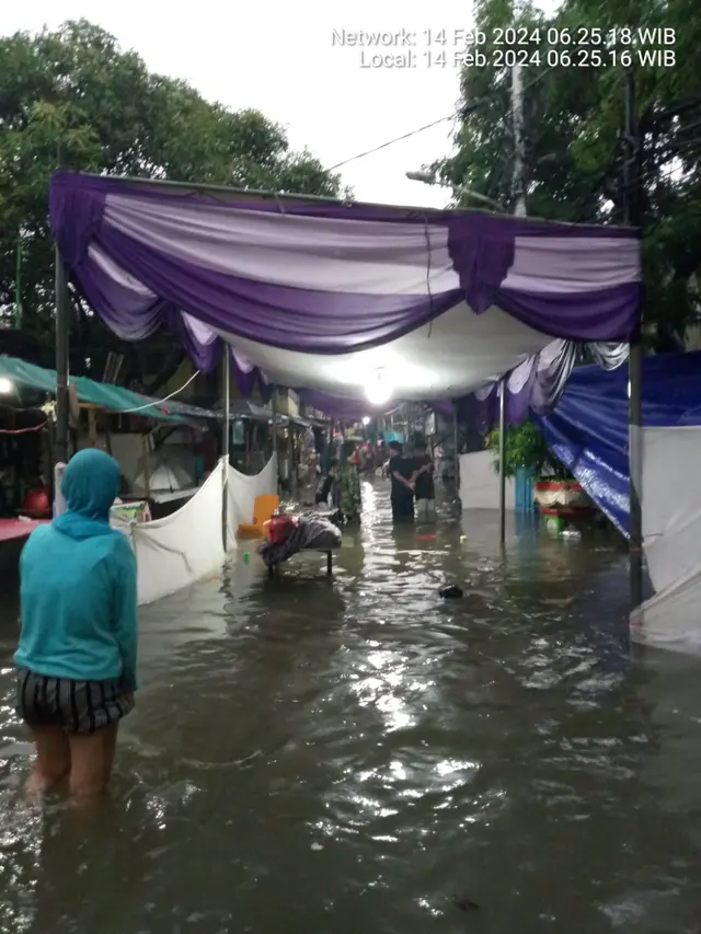 Sejumlah Wilayah Jakarta Banjir Pada Hari Pencoblosan - News Liputan6.com