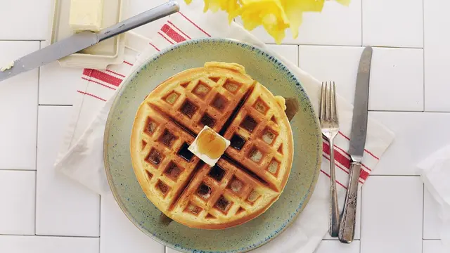 10 Cara Membuat Waffle yang Enak dan Lembut, Bikin Ketagihan - Hot ...