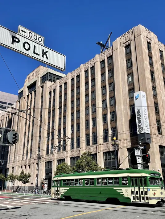 Logo X Raksasa Mulai Hiasi Atas Gedung Markas Twitter di San Francisco ...