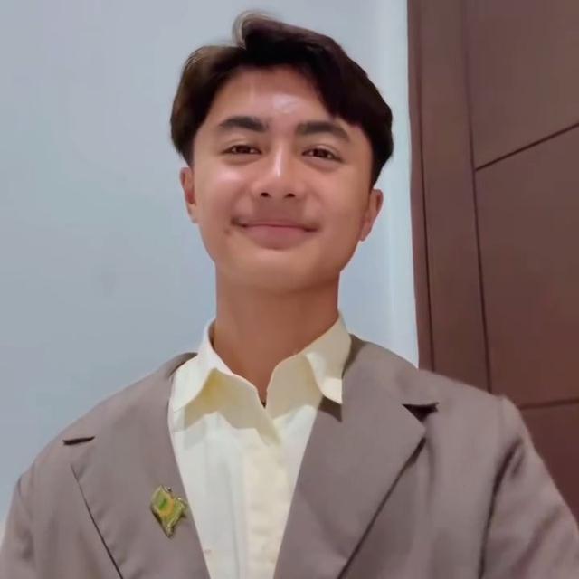 7 Potret Terbaru Bintang Pratama Anak Hengky Kurniawan yang Kini Jadi ...