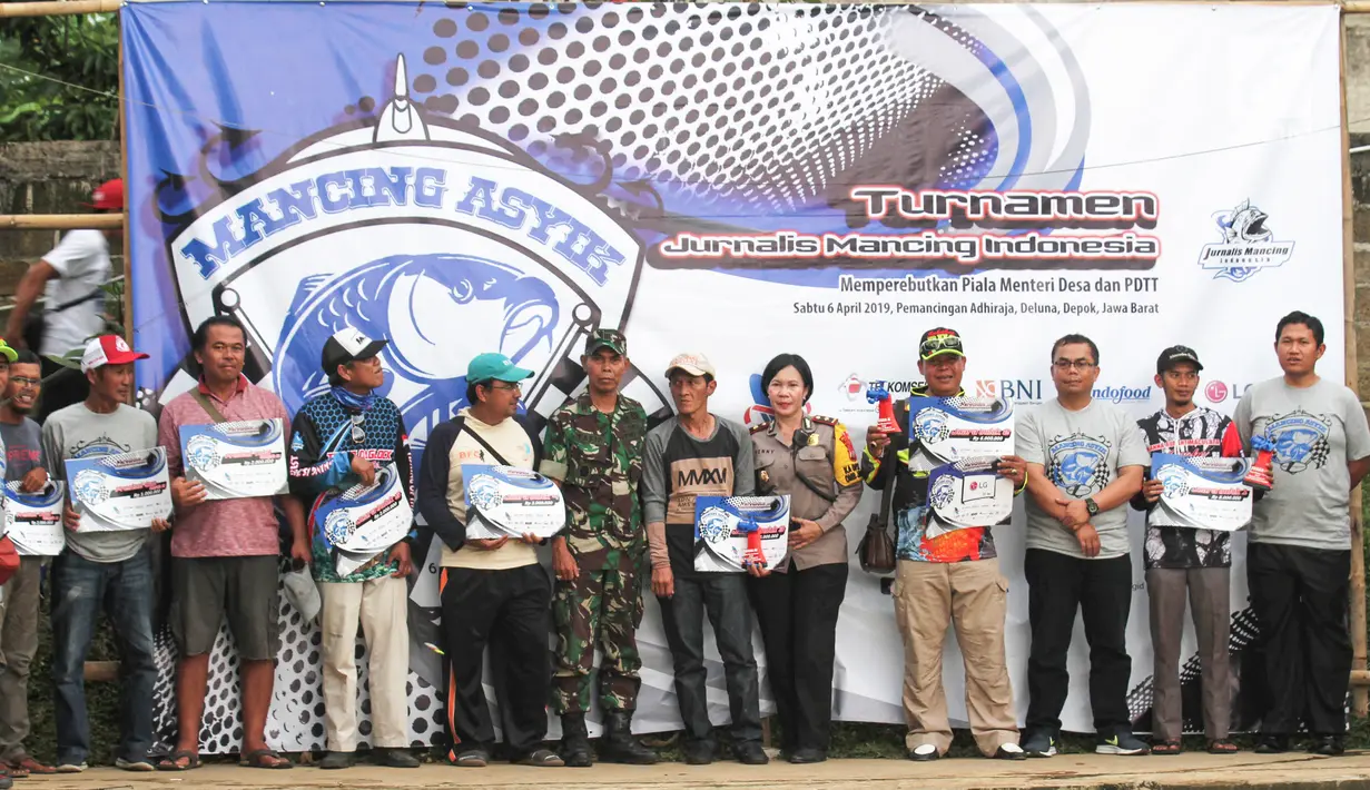 FOTO: Mancing Asyik Bersama Jurnalis Mancing Indonesia - Foto Liputan6.com