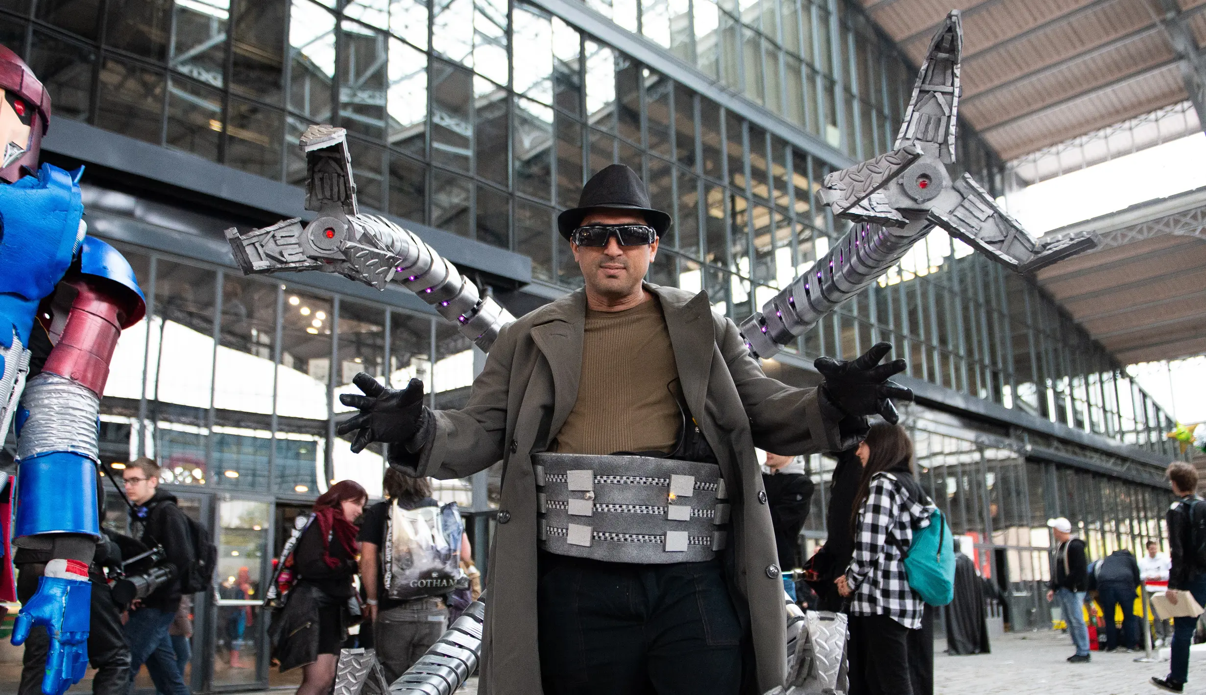 FOTO: Para Penggemar Superhero Berkumpul di Paris Comic Con 2018 - Foto ...