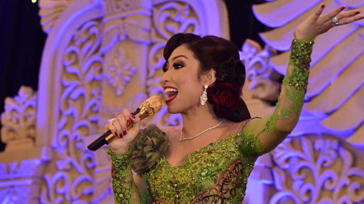 Ayu Dewi Akan Nyanyi di Private Party Rafi Ahmad-Nagita Slavina