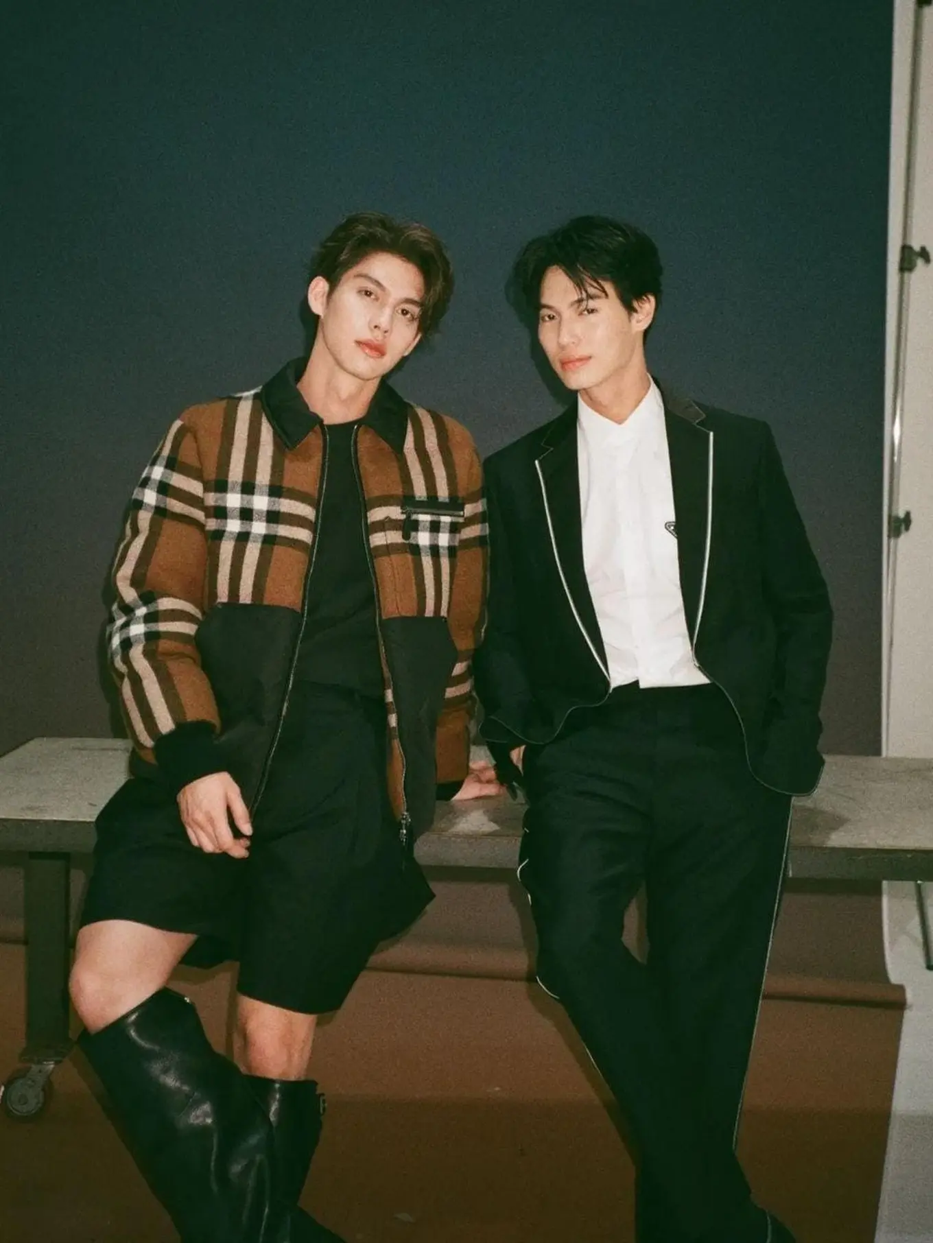 Adu Gaya Fashion Boyfriend Material Ala Bright dan Win Metawin, Duo Aktor Ganteng dari Thailand ...