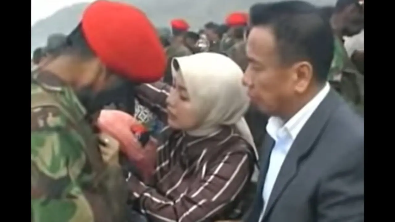 Momen Miing Bagito Terharu Anaknya Jadi Anggota Kopassus - ShowBiz ...