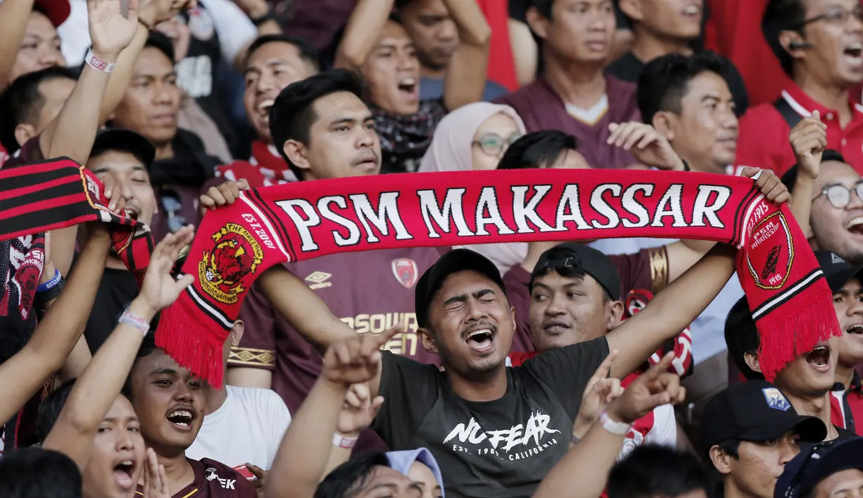 Foto: Jelang Uji Coba Penonton di BRI Liga 1, Simak Geliat Suporter ...