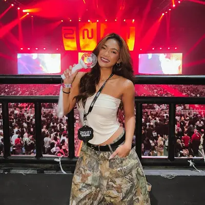 Pesona Eksotis Marion Jola yang Bikin Jeff Goldblum Terpana di Premiere Film Wicked di Sidney ...