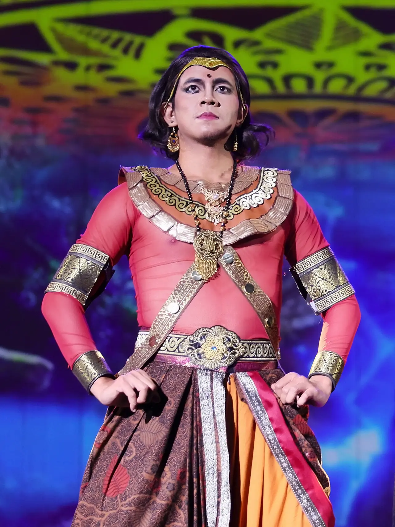 Pengertian Seni Teater, Ciri-Ciri, Fungsi, Unsur, dan Jenis-jenisnya ...