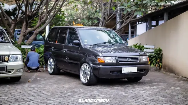 12 Potret Modifikasi Kijang Kapsul, Tiada Duanya dan Tak Jadi Tua - Mobil Otosia.com